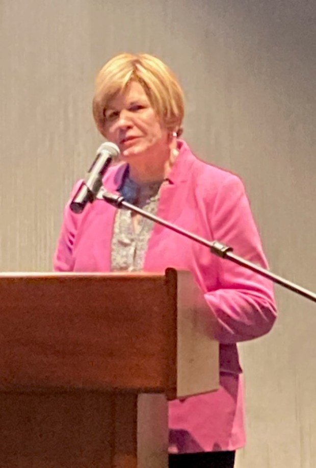 Abbie Hudgens Inducted into NAWCJ Hall of Fame – From the Bench